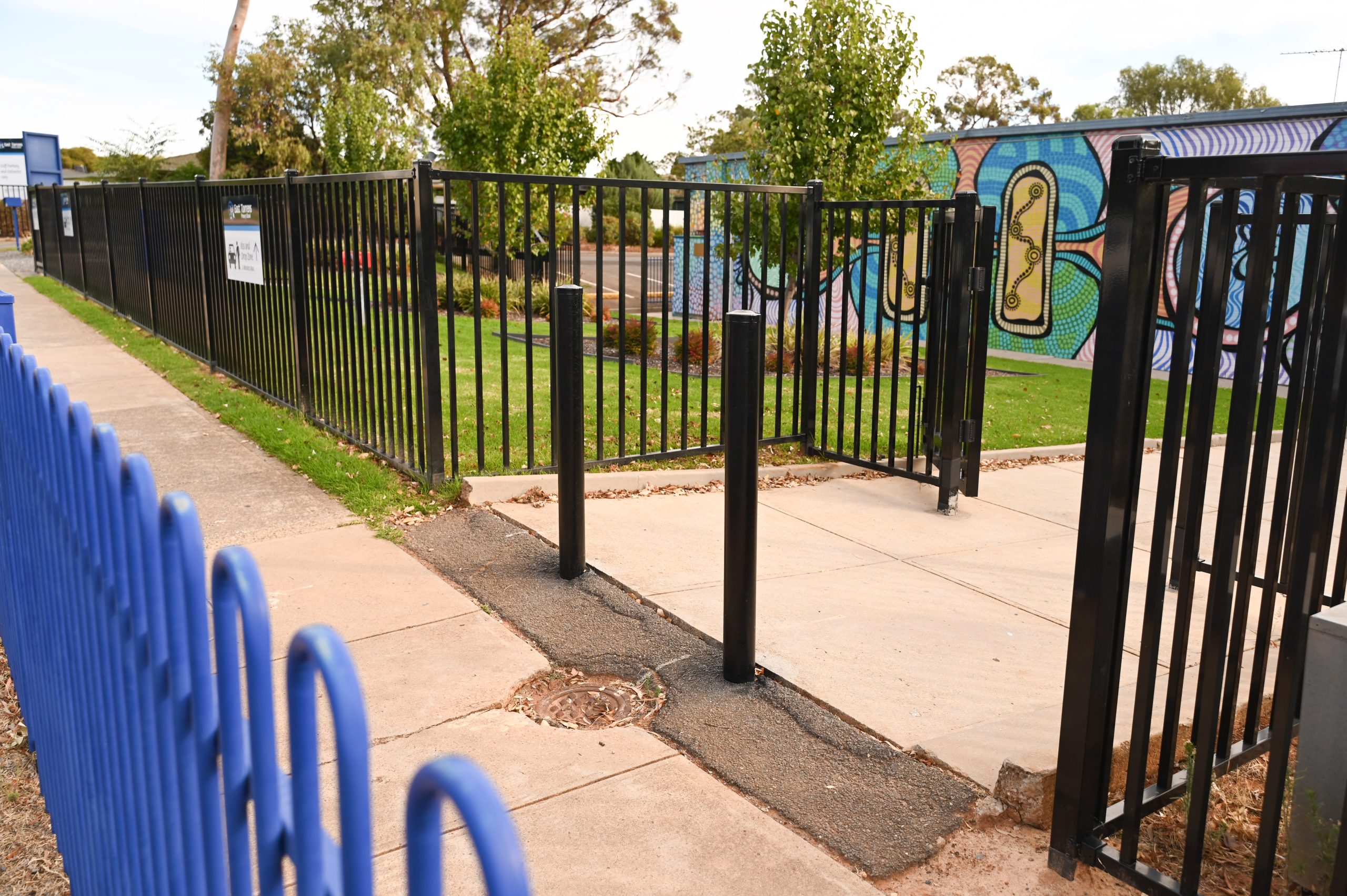 Flat Top Fencing - LCS Fencing